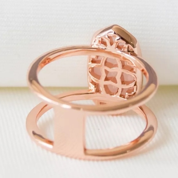 Kendra Scott | Jewelry | Kendra Scott Elyse Size 7 Color Bar Berry Ring | Poshmark